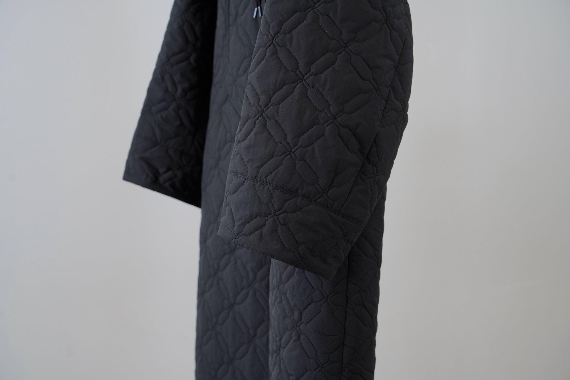 Cell Quilt Over Coat / black – HATRA OFFICIAL
